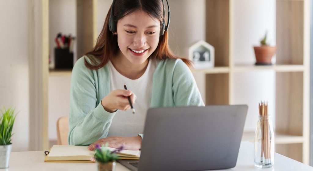 Unlocking Success: Class 12 CBSE Exam Prep with Dynamic Online Classes